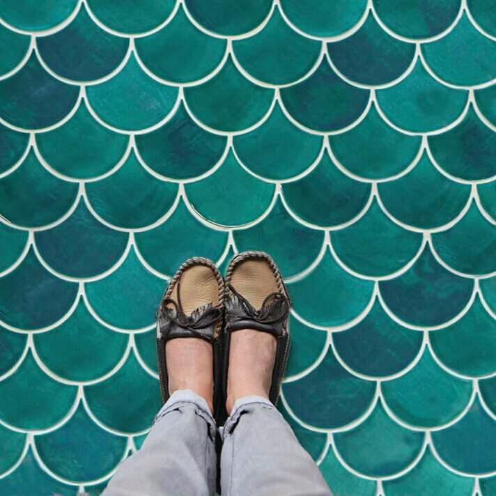 Turquoise Green Fish Scale Handmade Tile Showroom in Delhi | Artimozz ...